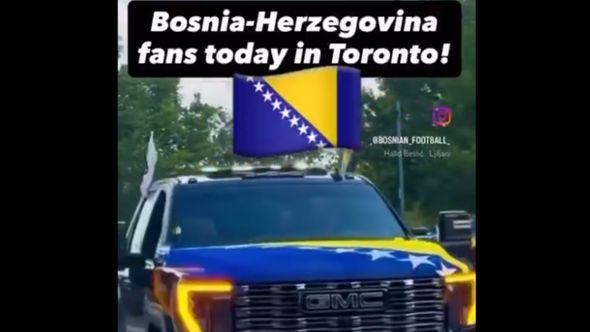 Bh. navijači na nogama: Kolona vozila sa bh. zastavama i pjesma u Torontu