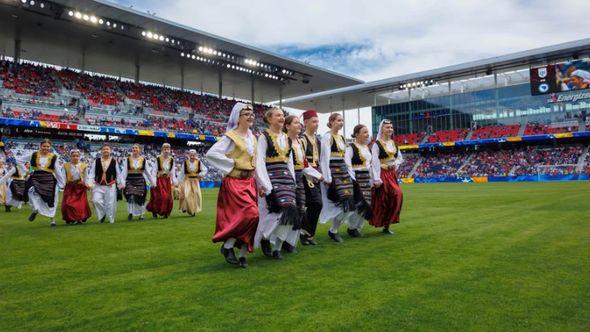 Kultura i tradicija BiH u prvom planu: KUD Đerdan oduševio u St. Luisu