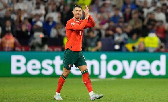 Majkl Oven stao u odbranu Ronalda: Kritičari bi mogli brzo da zašute