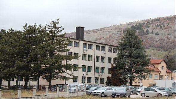 Kantonalna bolnica u Livnu smanjila obim usluga: Blokirani računi, nema ...
