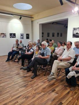 U Zagrebu predstavljena knjiga "Da ne čuju zidovi" Rezaka Hukanovića