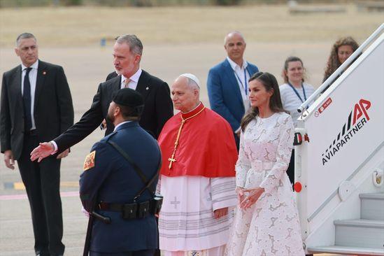Papa Lav počeo posjetu Španiji: U fokusu poruke mira, migracije i ...