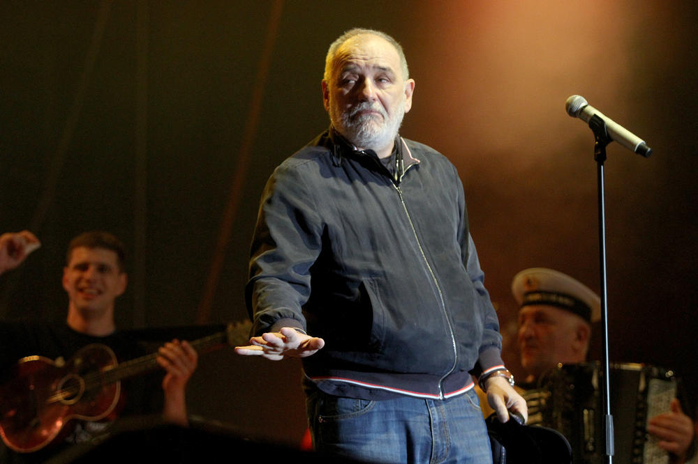 O njegovom gestu priča region: Balašević zastao na pola pjesme i uradio ...